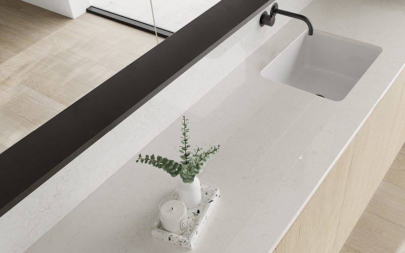 Carrara Ambra, VIATERA - Quartz Countertops | LX Hausys US