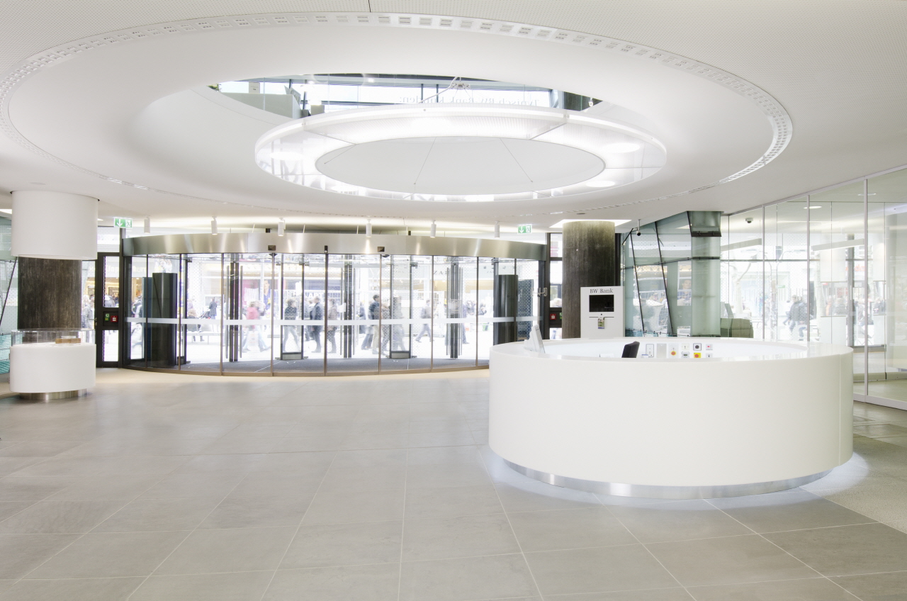 BW Bank | Case Studies | LX Hausys